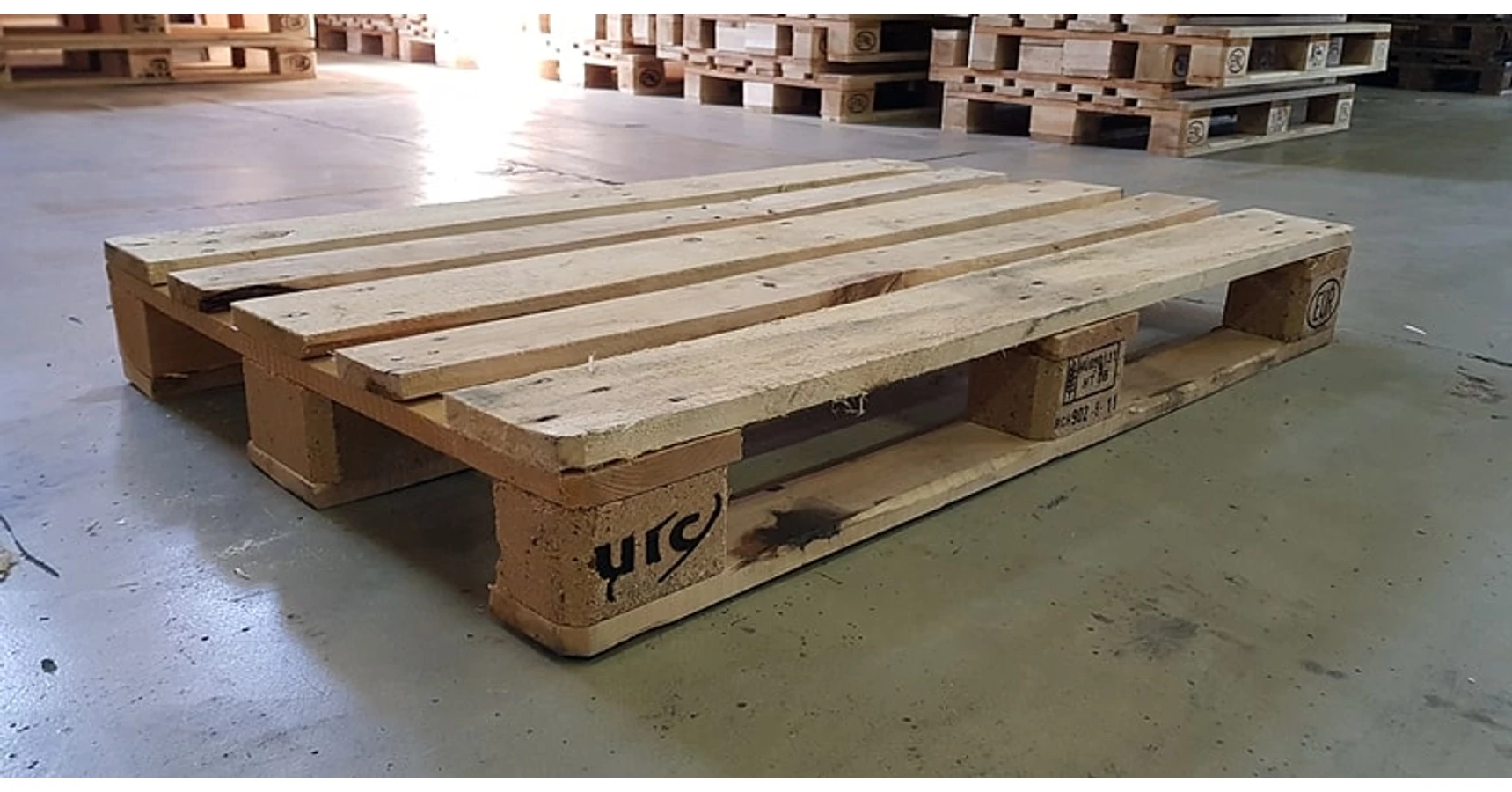 Használt UIC Fa raklap 80x120 cm, fehér| Rendelj most!