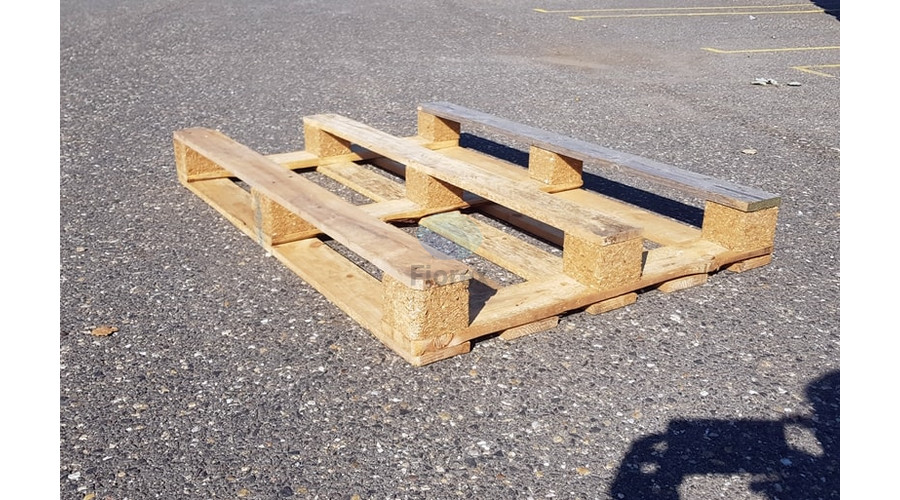 Fa raklap 800x1200 mm méretű, használt | Raktárról!